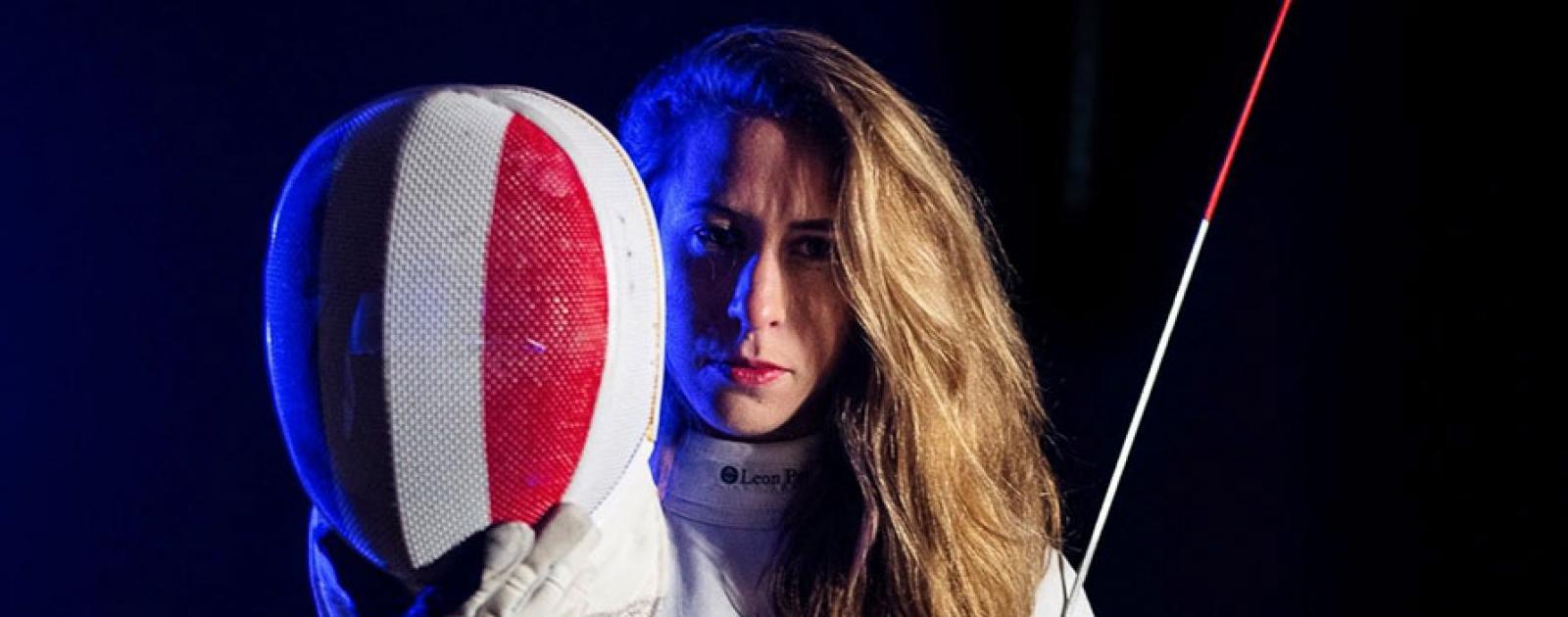 Portrait de l'escrimeuse Pauline Ranvier, fleurettiste prometteuse ...